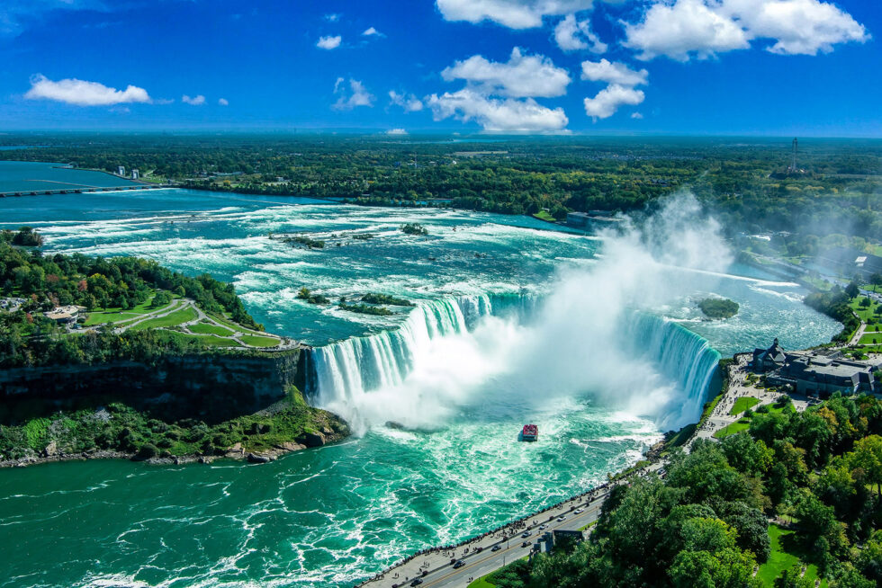 21 Travel Bucket List Destinations Around the World