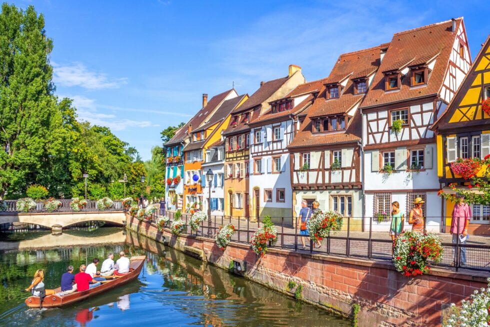 20 Most Beautiful Small Towns and Villages to Visit in France